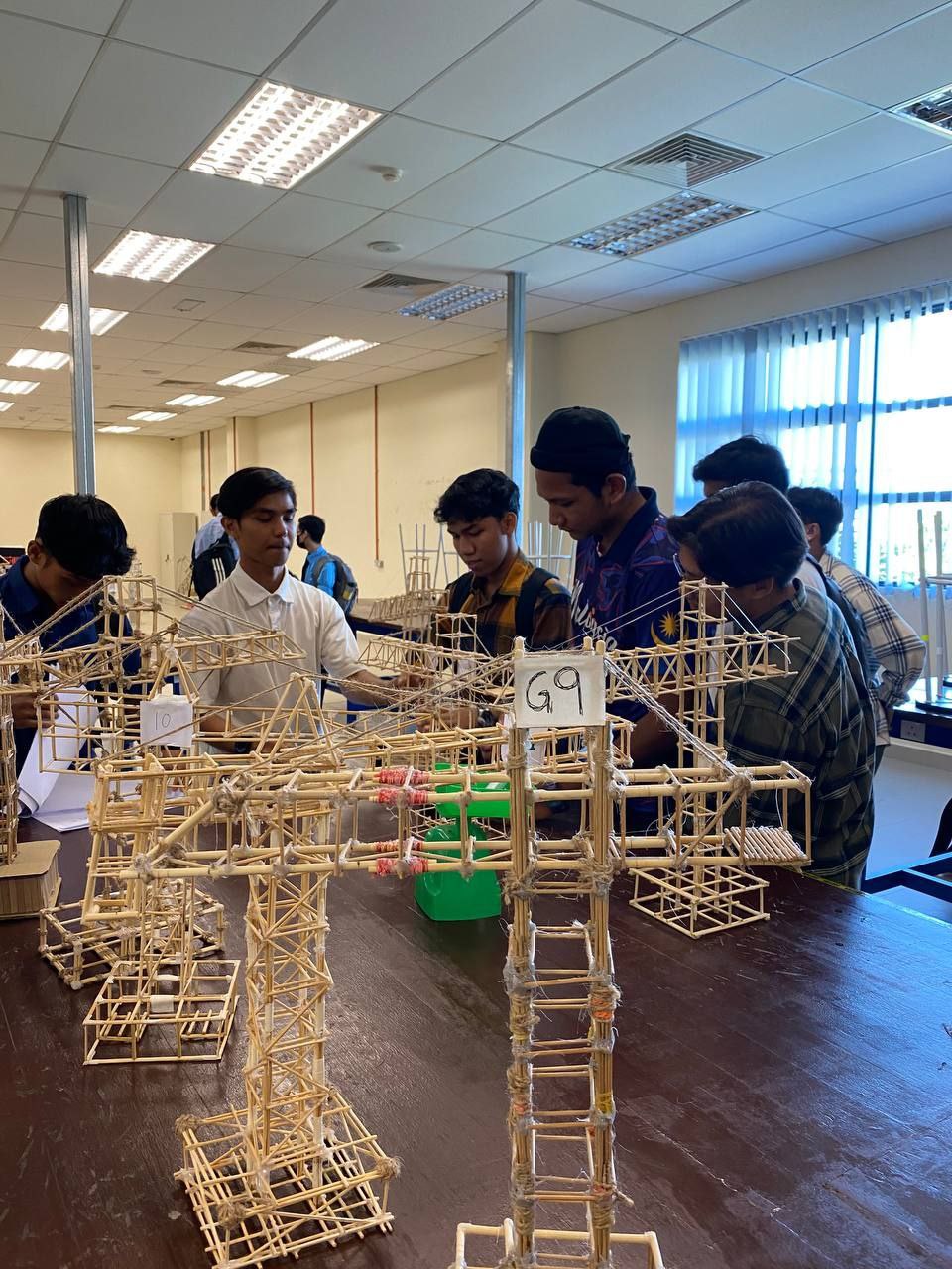 Project Model Tower Crane Design - Muhammad Azraie